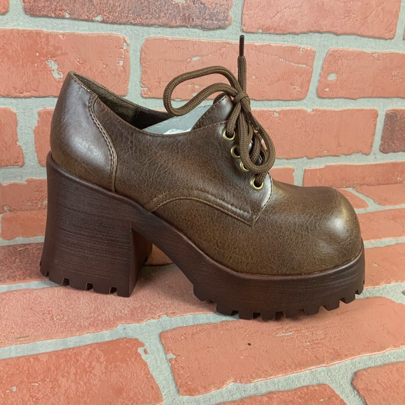 Soda | Shoes | Nib Brown Chunky Platform Shoe Vintage 9s | Poshmark